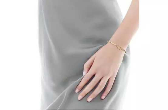 Rent Diamond Tiffany T Bracelet in Yellow Gold